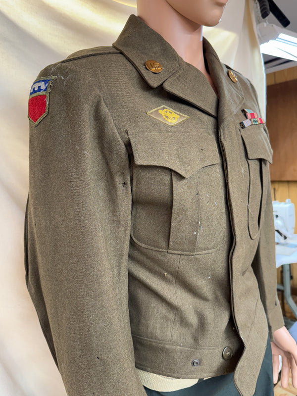 U.S. Army WWII 1944 Ike OD Wool Field Jacket SIZE 34R - LockNWalkHarness