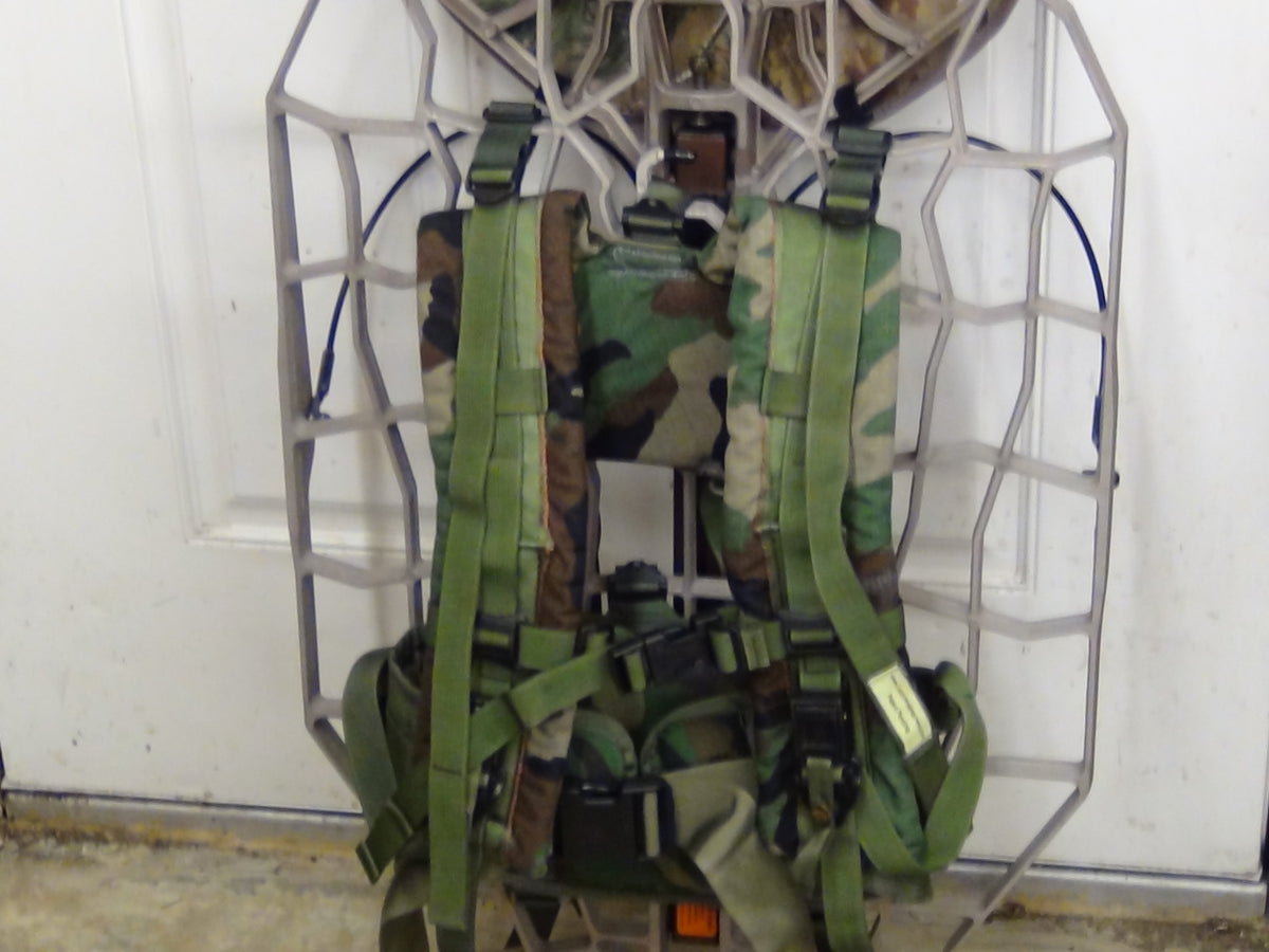 Highlander Universal Tree Stand Harness - LockNWalkHarness