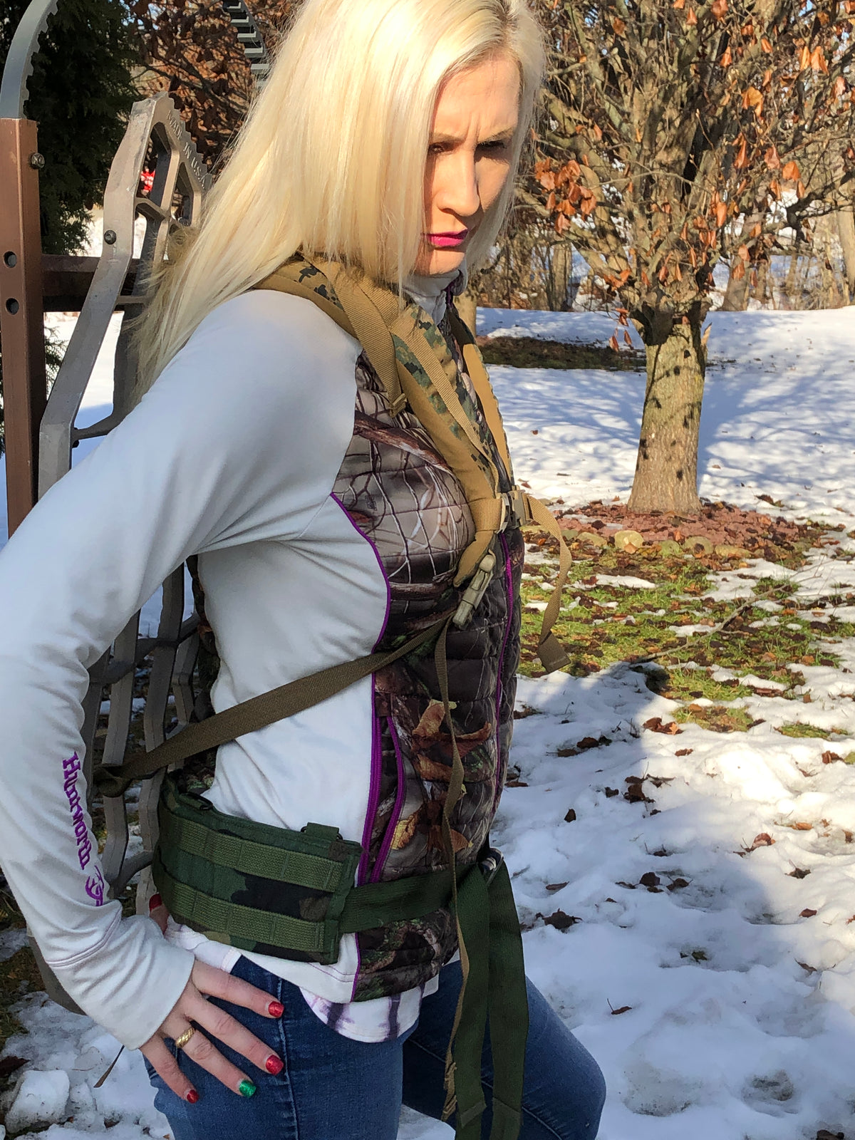 Mobile Hunter - LockNWalkHarness