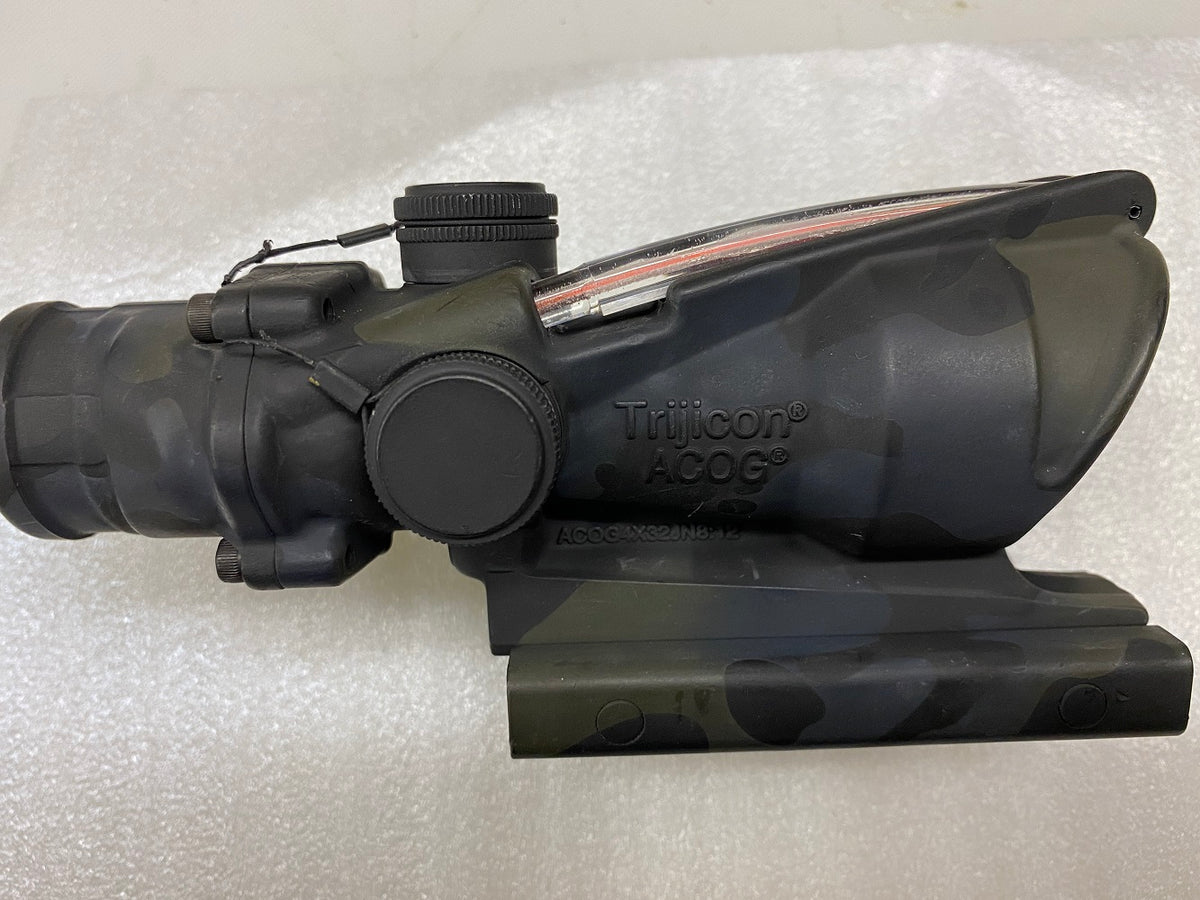 MILITARY ISSUE TRIJICON ACOG 4X32 TA31RCO-M150CP/ CUSTOM CAMOUFLAGED ...
